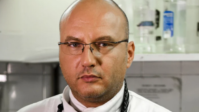 Шеф Манчев не вижда нищо без очилата - Любопитно — Новини HotArena.net